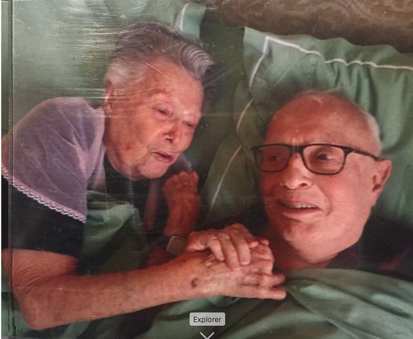 Claude Itart-Longueville — Mi caja de notas